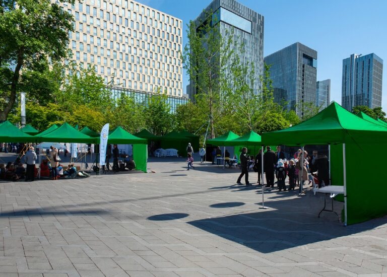 UK Tents - 3x3m Pop Up Gazebo Classic Green